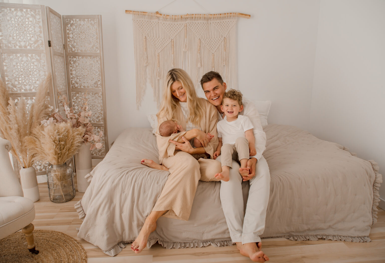 Posing-Ideen für dein Babyshooting – Jessica Sasaki Fotografie